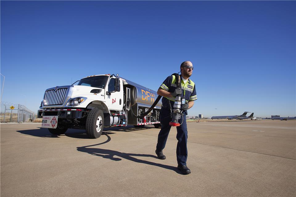 DFW OPENS FULL-SERVICE FBO, PARTNERS WITH AVFUEL